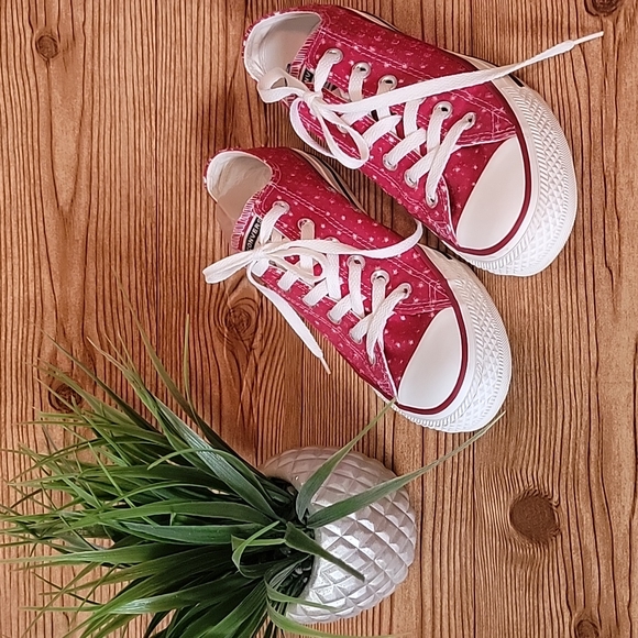 Converse | Shoes | Red Converse Chuck Taylor With Star Cut Outs | Poshmark